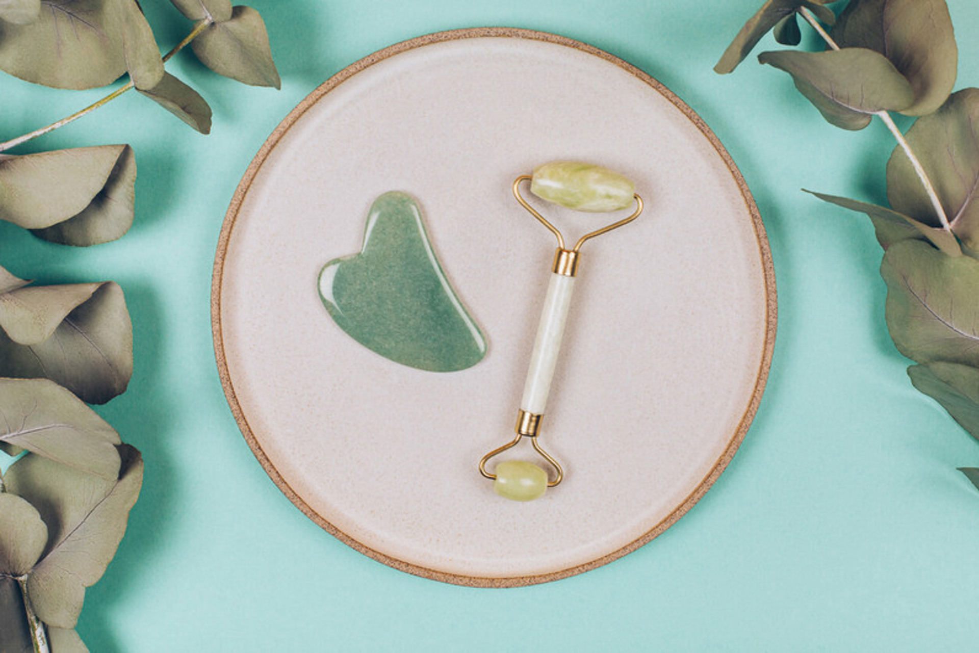 Yeşim taşı masajı nedir: Yeşim taşının cilde faydaları ne...