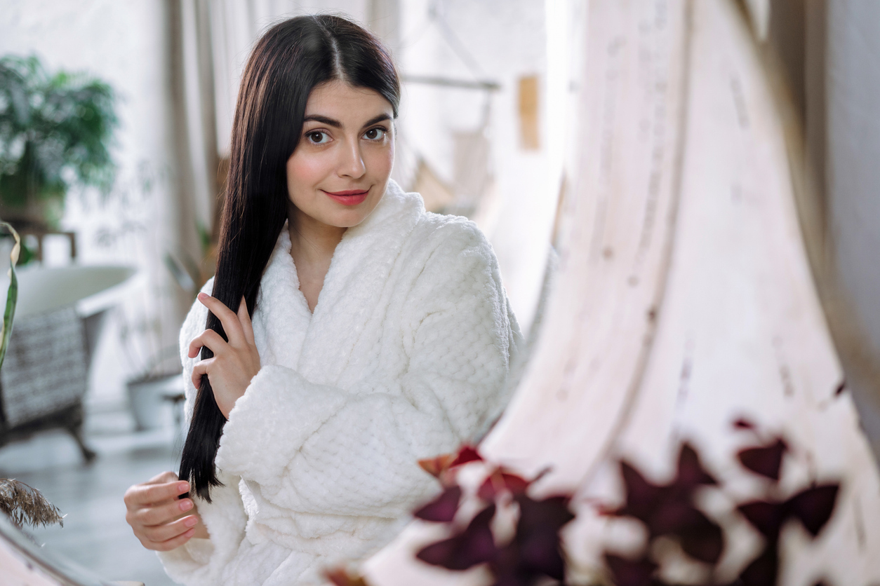 Hair Slugging Trendi Nedir, Nasıl Yapılır?