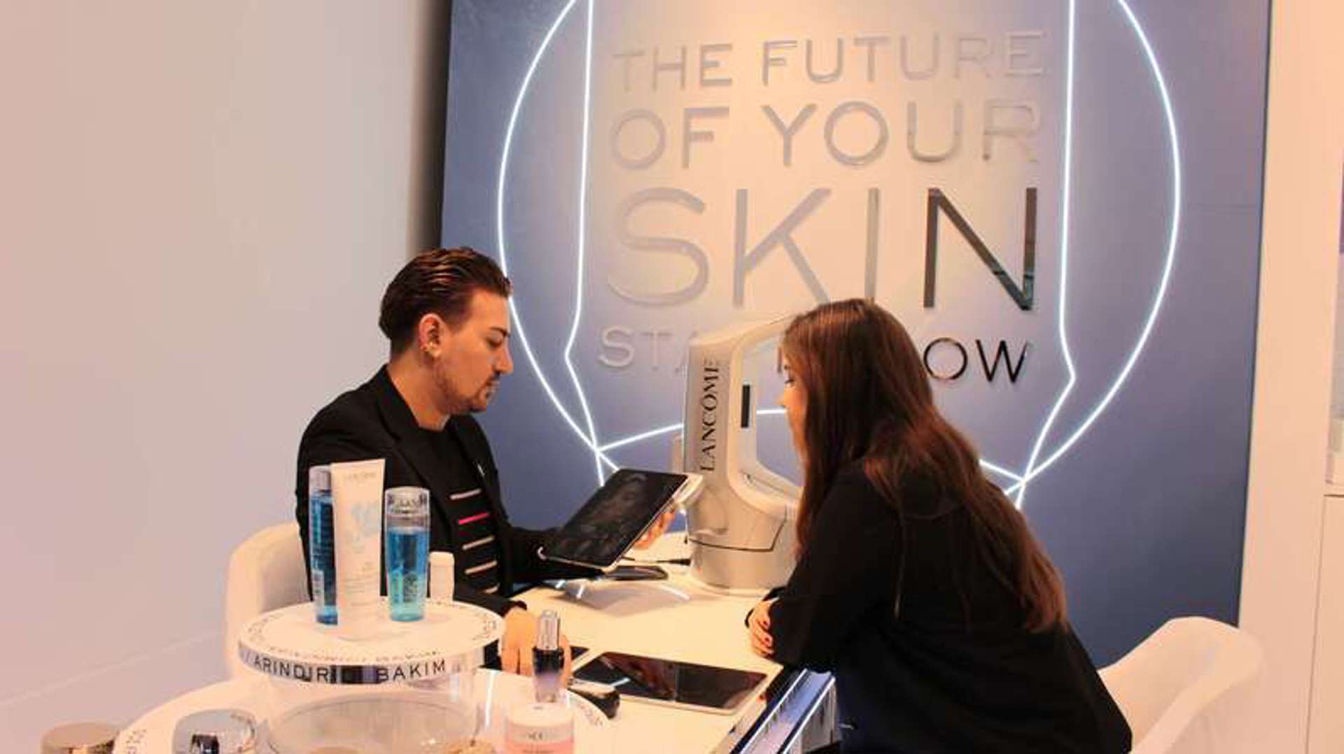 Lancôme Skin Science Club'da Cilt Analizi Deneyimimiz!