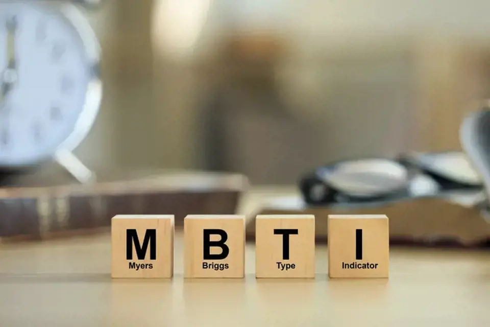 MBTI Kişilik Testi Nedir? MBTI Testine Göre Makyaj Önerileri