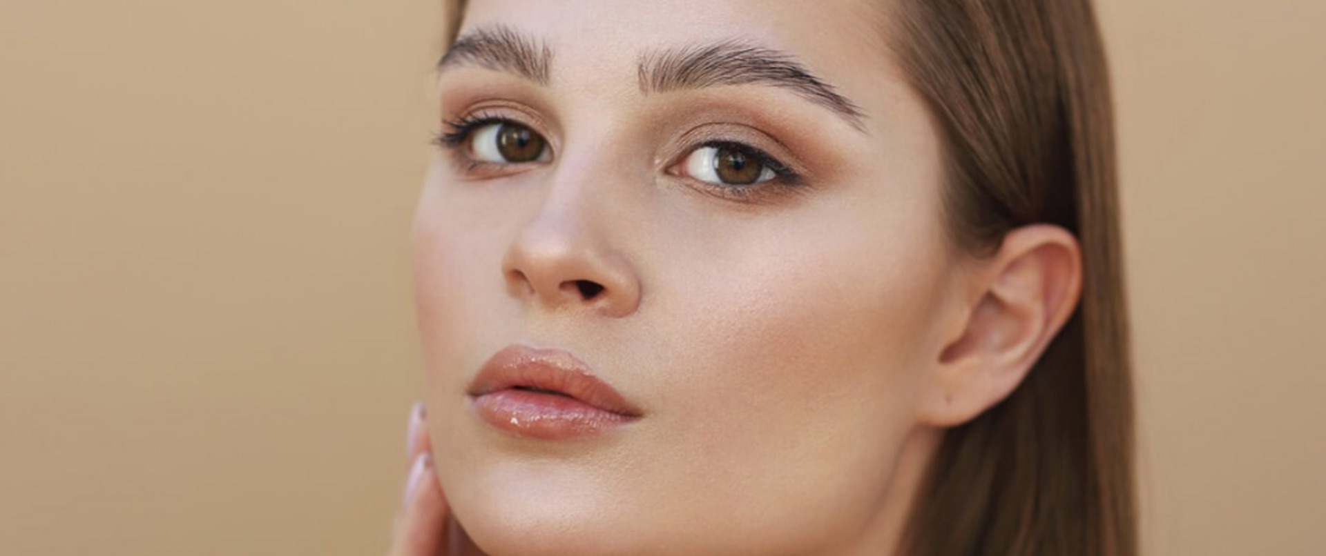 Nötr Cilt Alt Tonu Nasıl Olur, En Çok Yakışan Renkler Nel...