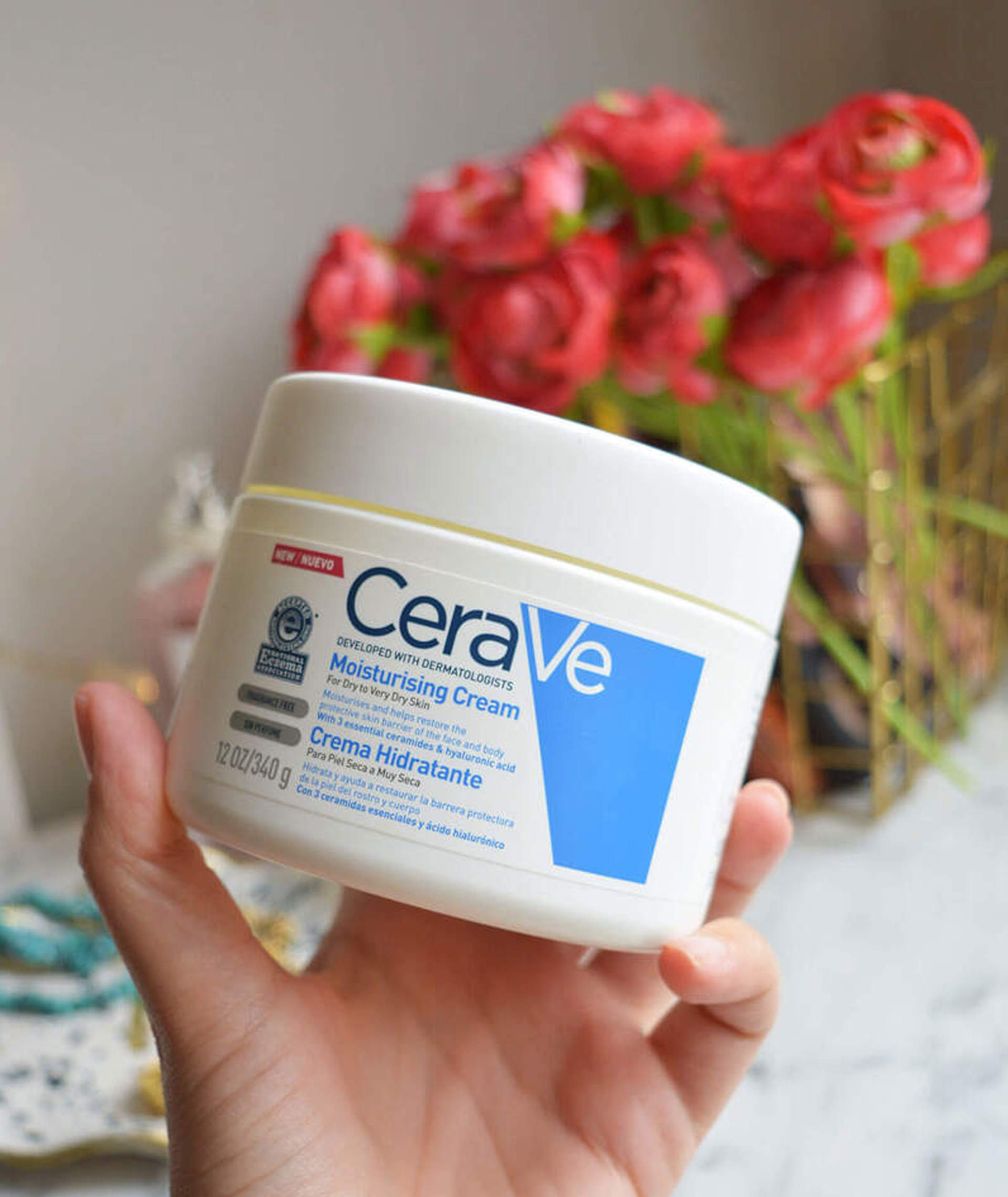 Seramid Nedir? Cilt Bakımına Faydaları Nelerdir?