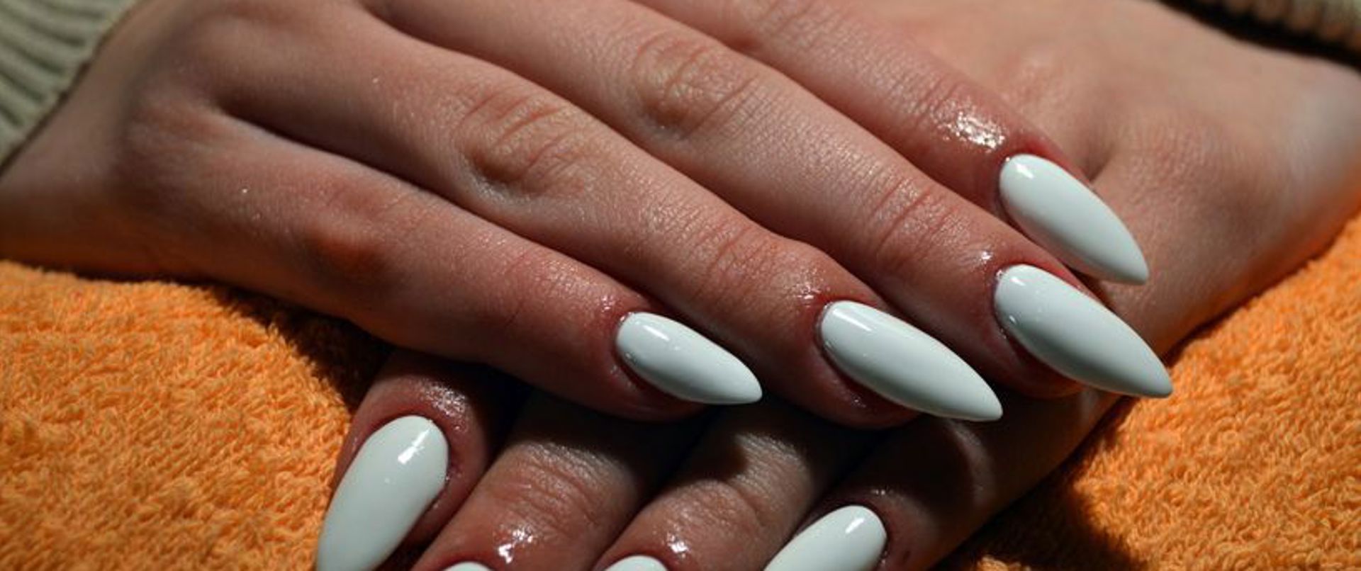 Akrilik Tırnak Nedir? Nasıl Yapılır? | Herkes için Güzellik