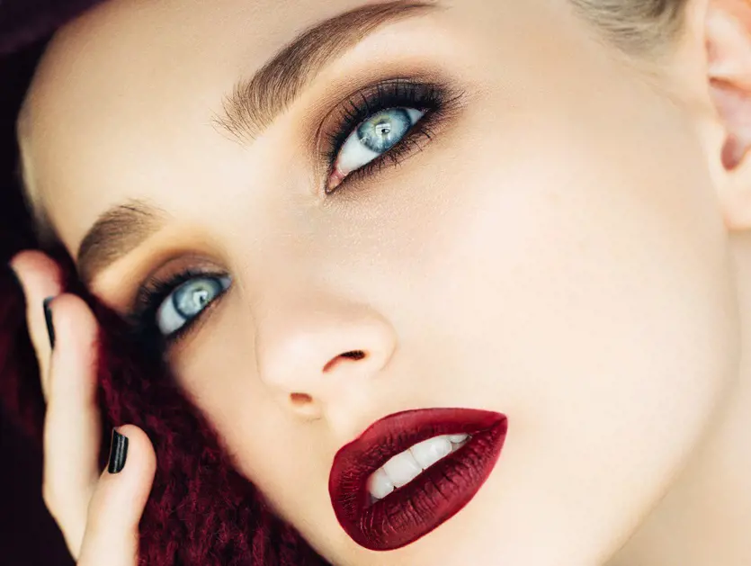 Yeni Trend: Gotik Ombre Dudak Makyajı Nedir? Nasıl Yapılır?